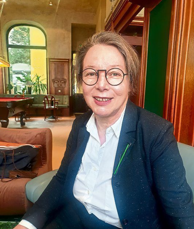 DIE WINTERS part 1: Ursula – Hallo, wie geht's?